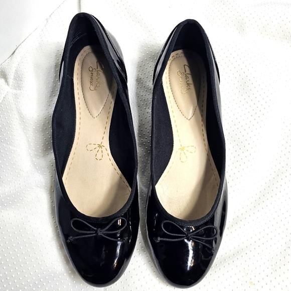 Clarks | Shoes | Clarks Black Bow Tie Ballet Flats | Poshmark